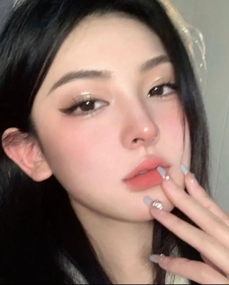 Mastering the Douyin Makeup Look: A Step-by-Step Guide for Stunning Results